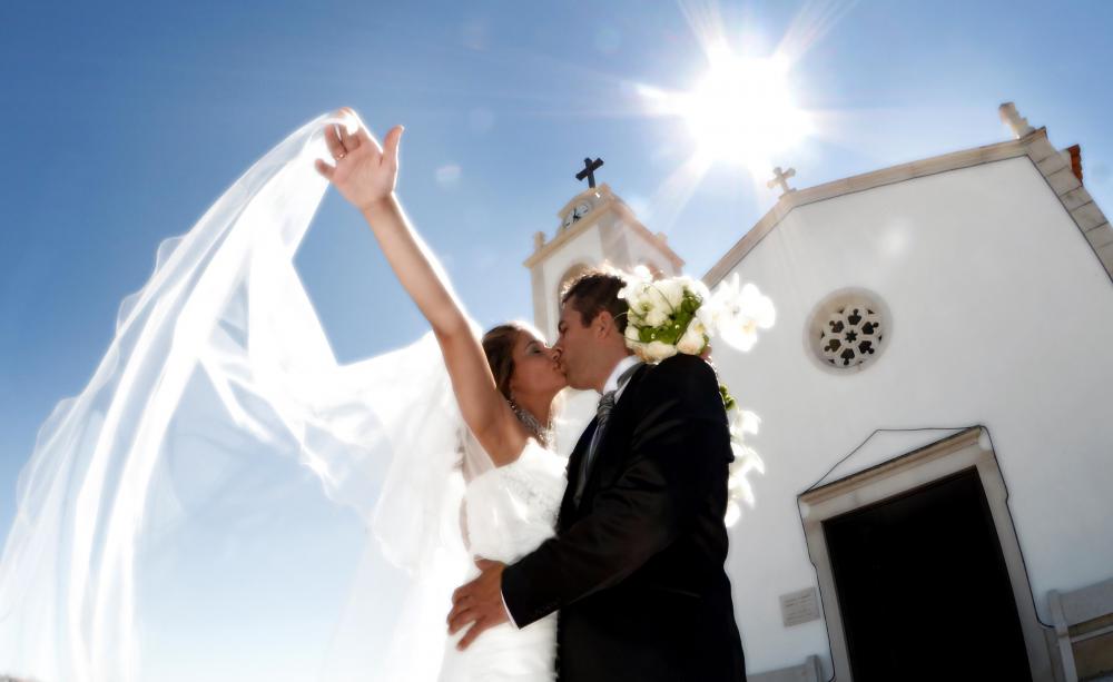 What is Civil Marriage? (with pictures)